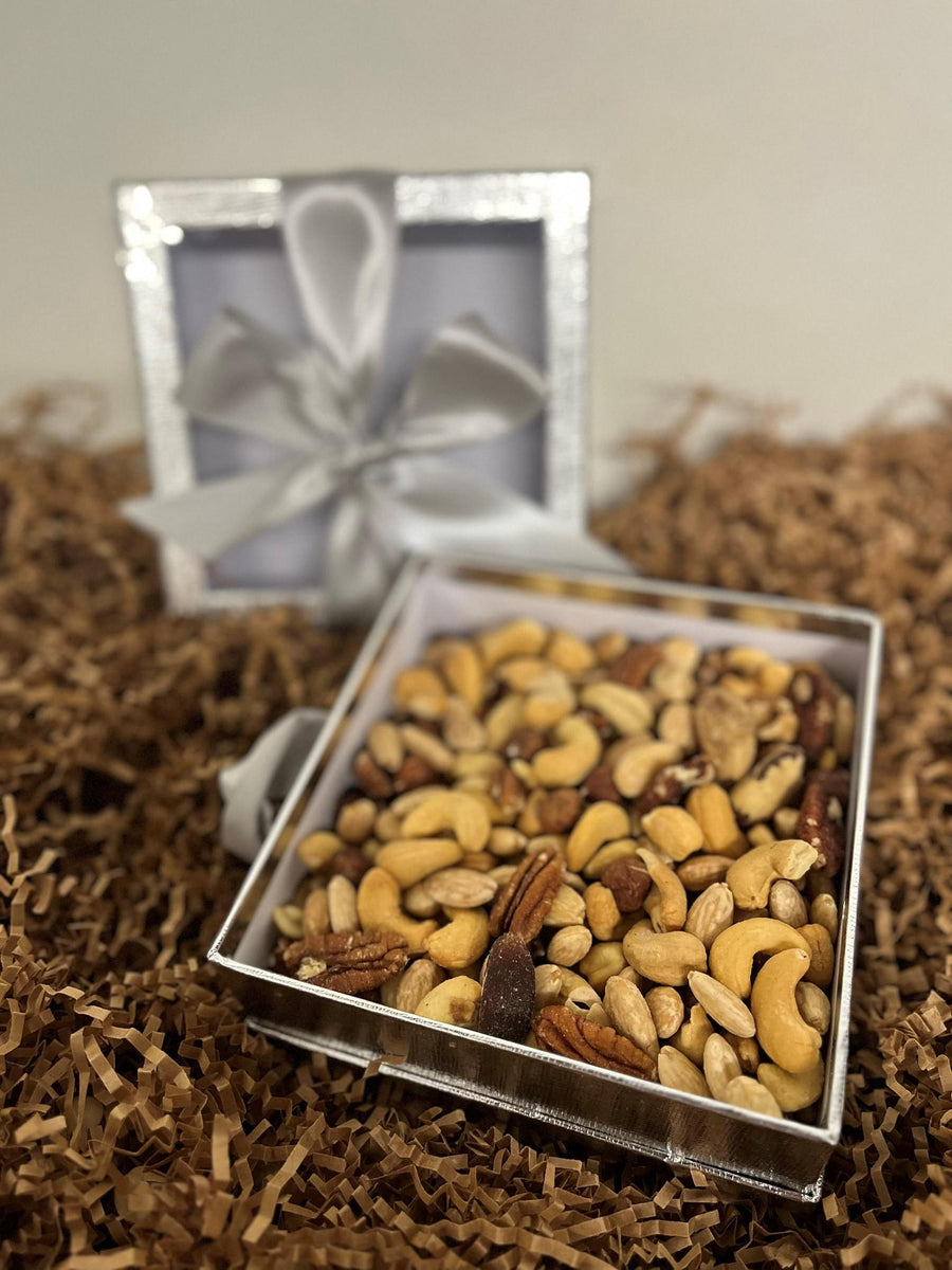 Deluxe Mixed Nuts Gift Box – Nuts To You
